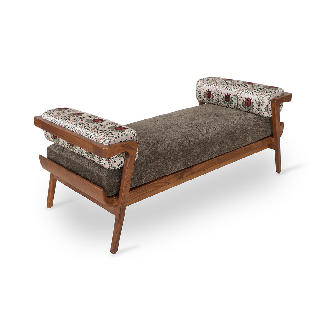 Yassi - Teak Daybed | Alankaram